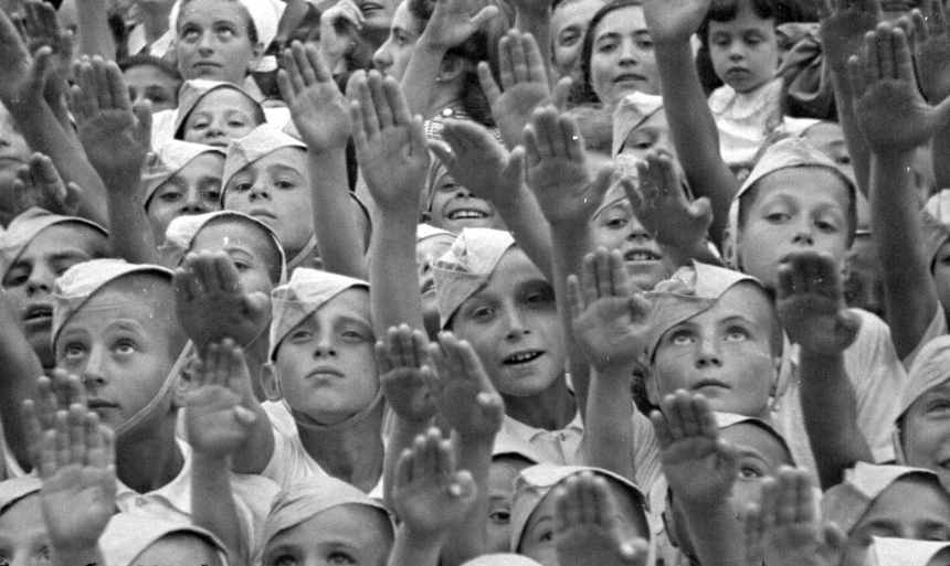 Serving Two Masters: Mussolini’s Moviemaker and His Red Reels of ...