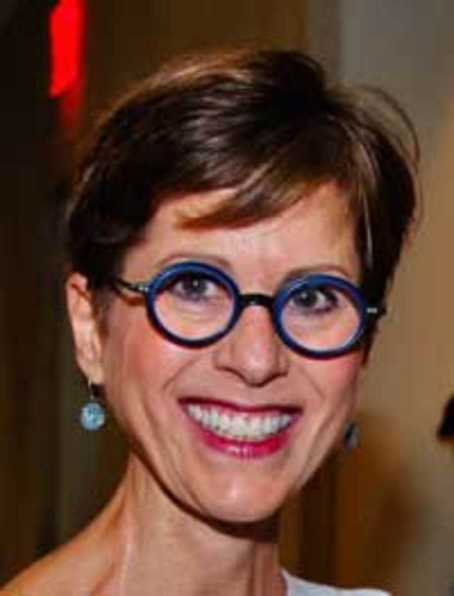 The Hand That Feeds - Hollywood Progressive