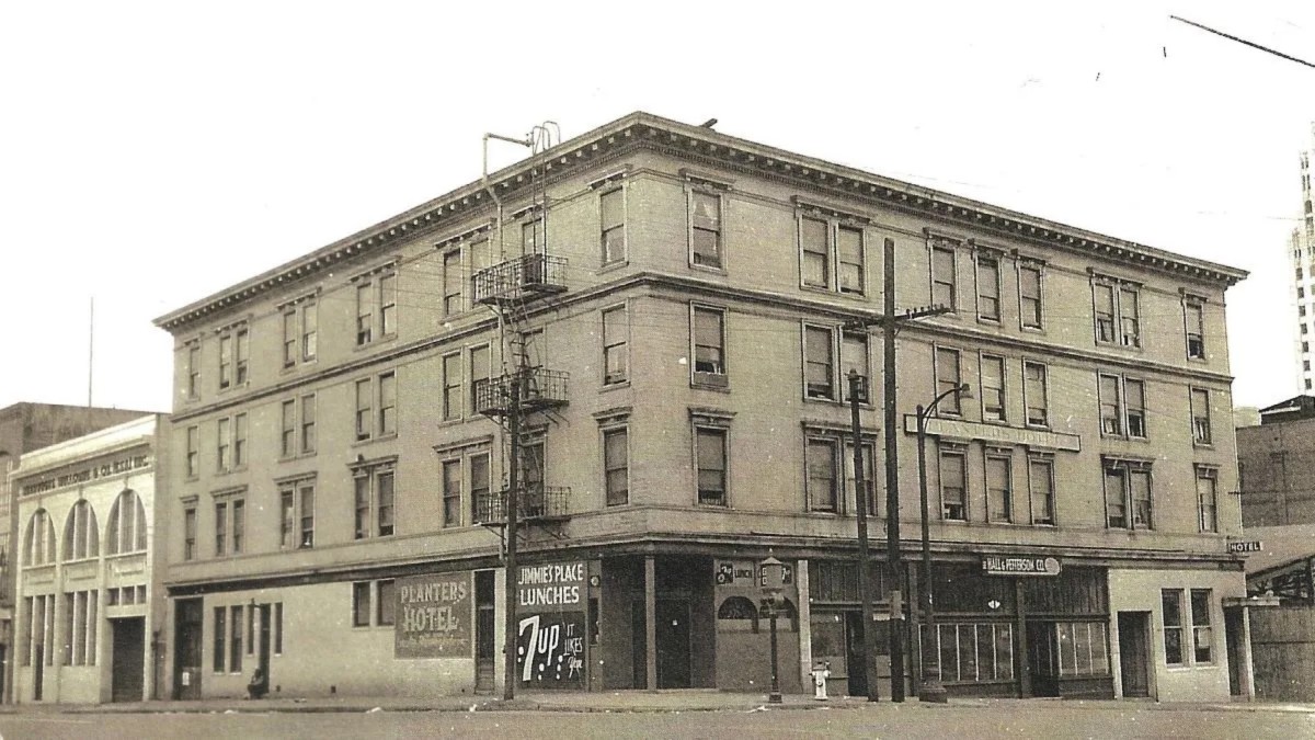 How Patels Built Their Hotel Empire - Hollywood Progressive